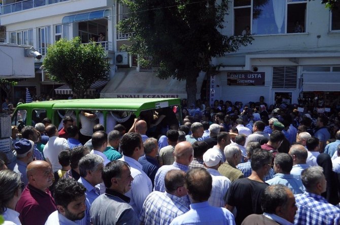 Balayı yolundaki hayatını kaybeden Özlem Demir Yalın son yolculuğuna ...