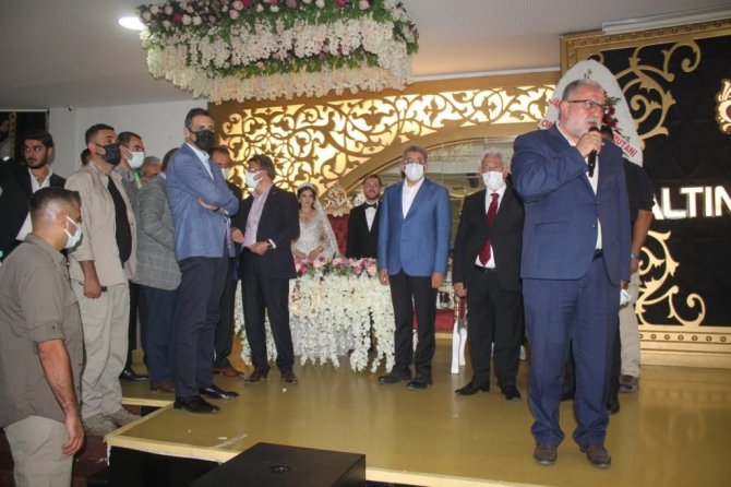 Kurşunluoğlu ailesinin mutlu günü